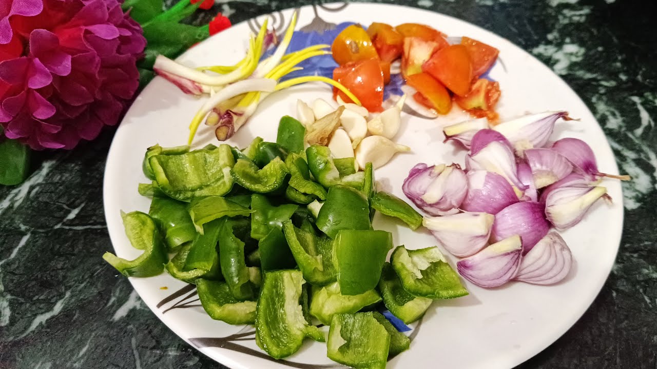 Rubi's Kitchen is live जल्दी आ जाइए दोस्तों आज बना रहे हैं शिमला मिर्च ...