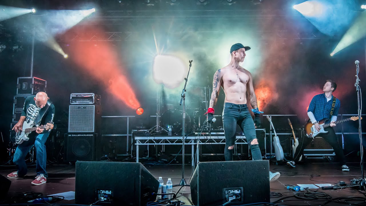 SHOWREEL Red Hot Chili Peppers Experience - YouTube
