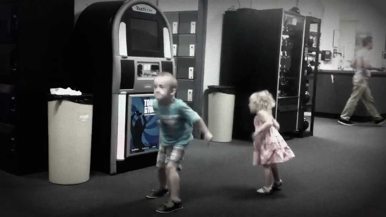 Kids dancing to pop music - YouTube