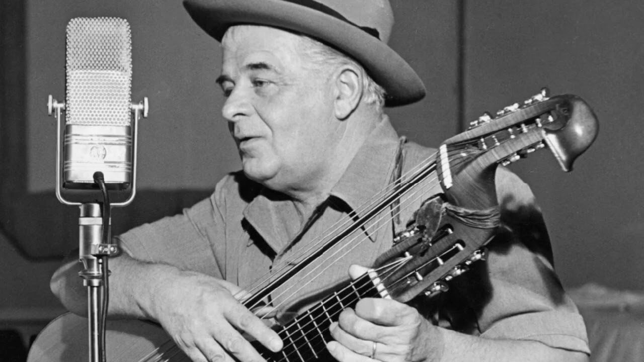 Evert Taube - Dansvisa I Carcassonne - YouTube