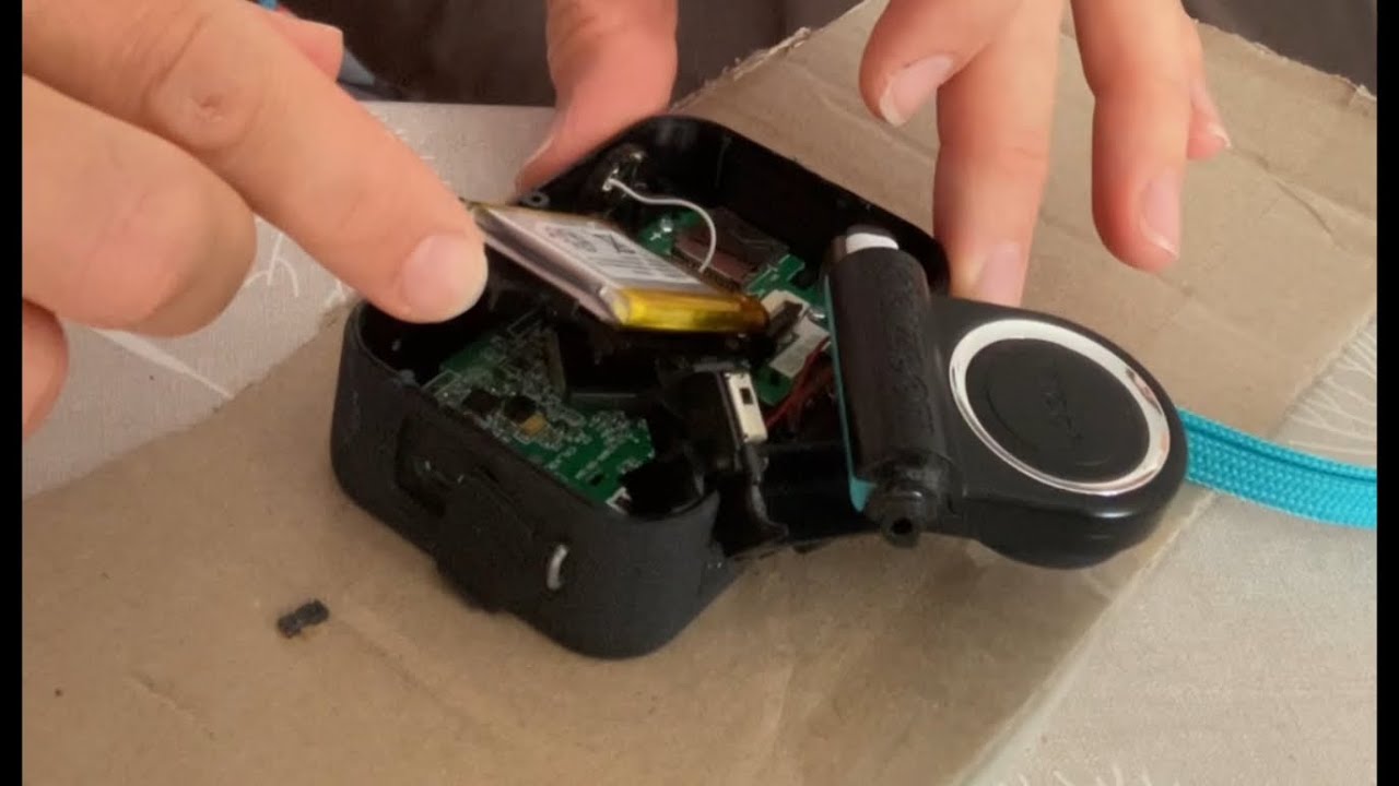 Vtech KidiZoom VloggerCam disassembly (broken battery switch) - YouTube