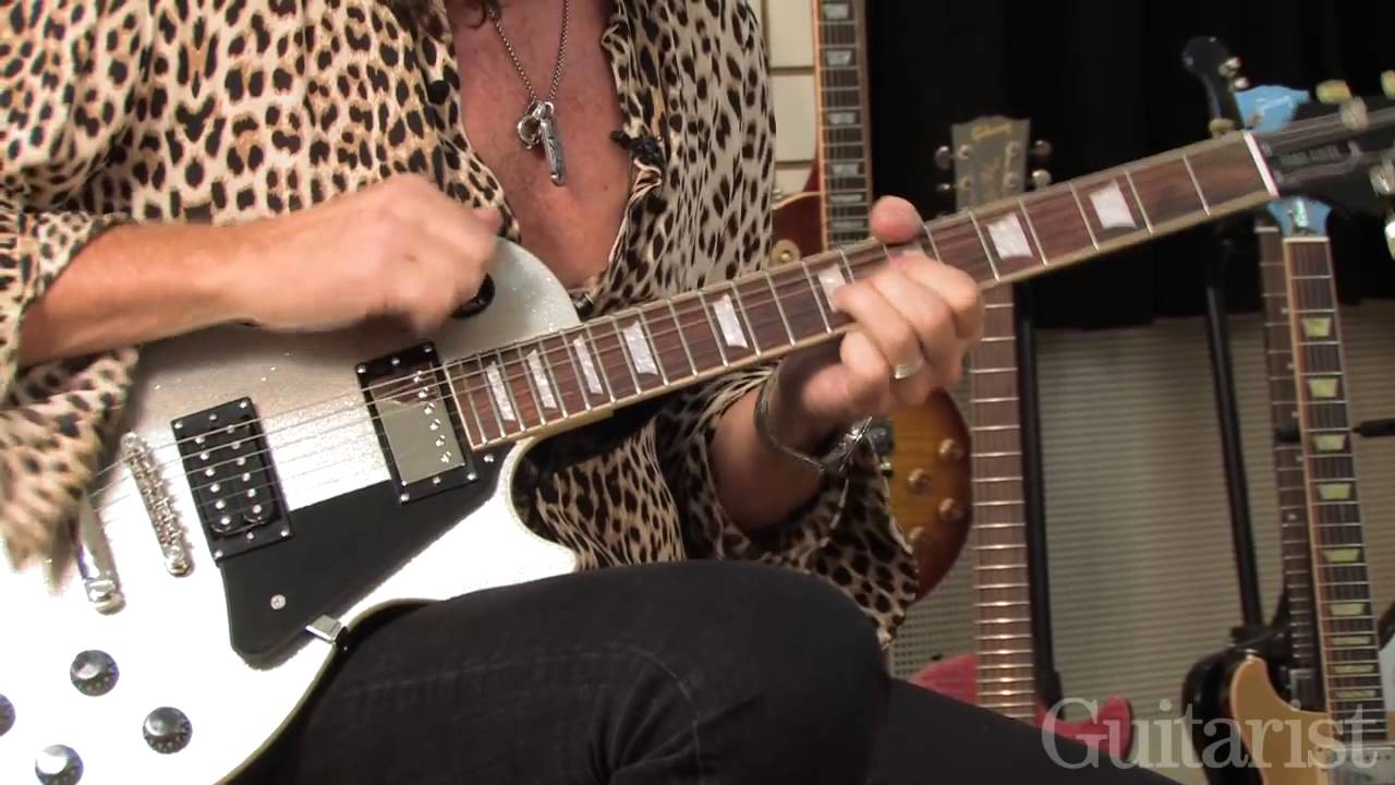 Tommy Thayer on his Epiphone Spaceman Les Paul - YouTube