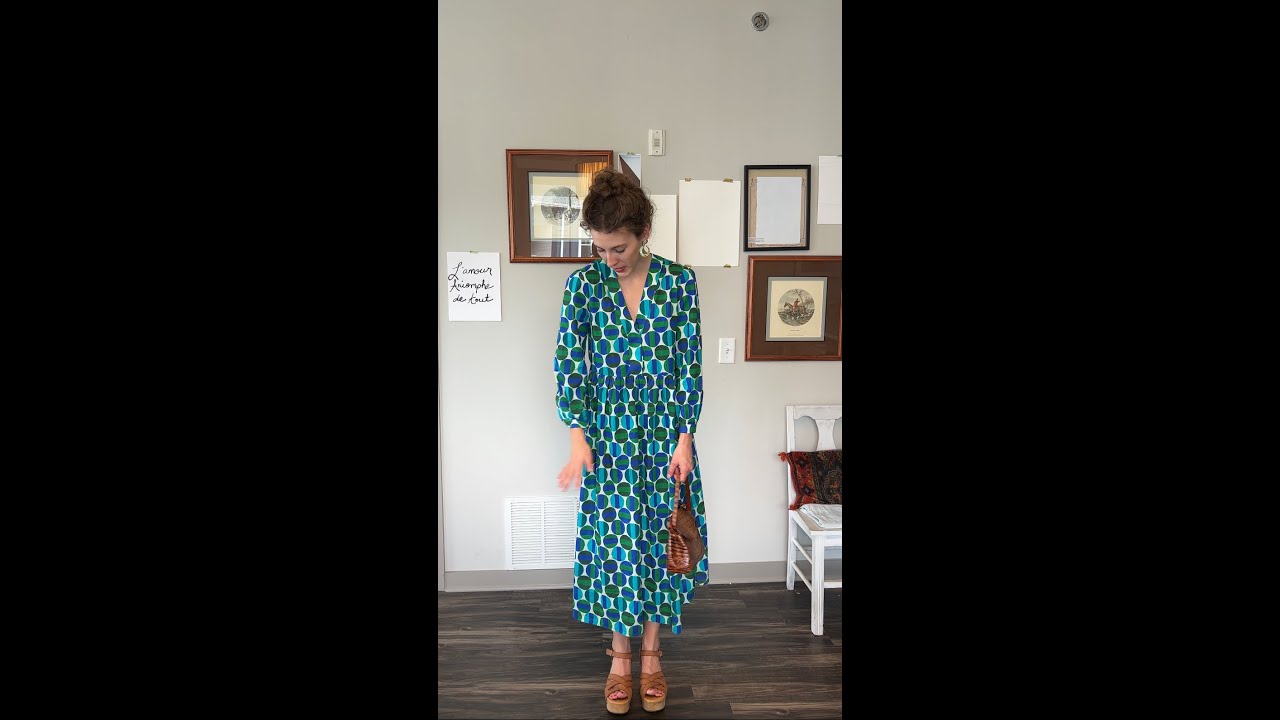 How to Create a Perfect Maximalist Capsule Wardrobe for Traveling - YouTube