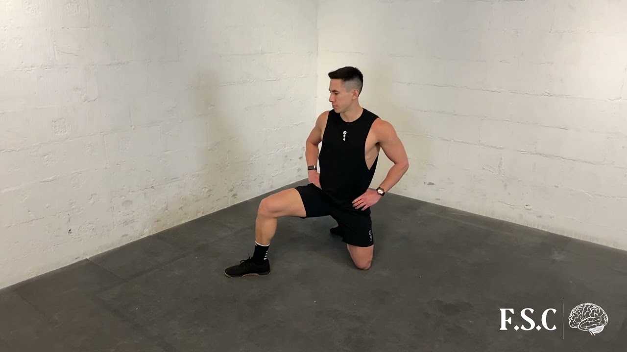 Kneeling Rotational Lunge - YouTube
