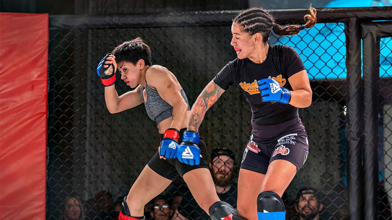 CW 53 Kali Zervos vs Erica Valentin - YouTube
