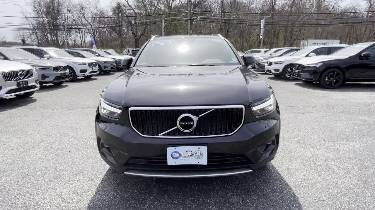 2021 Volvo XC40 Momentum Huntington Station, Melville, Plainview ...