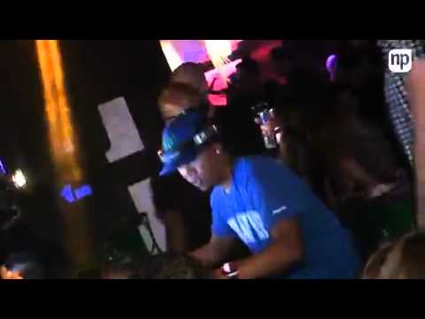 DJ CHUCKIE The Master of Dirty Dutch Live @ Maxxim Club Berlin flv360p ...