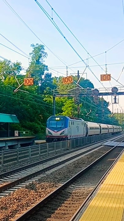 7/4 Amtrak train 54 the Vermonter from DC-ST Albans with ACS-64 636 at Halethorpe MD #shorts # ...