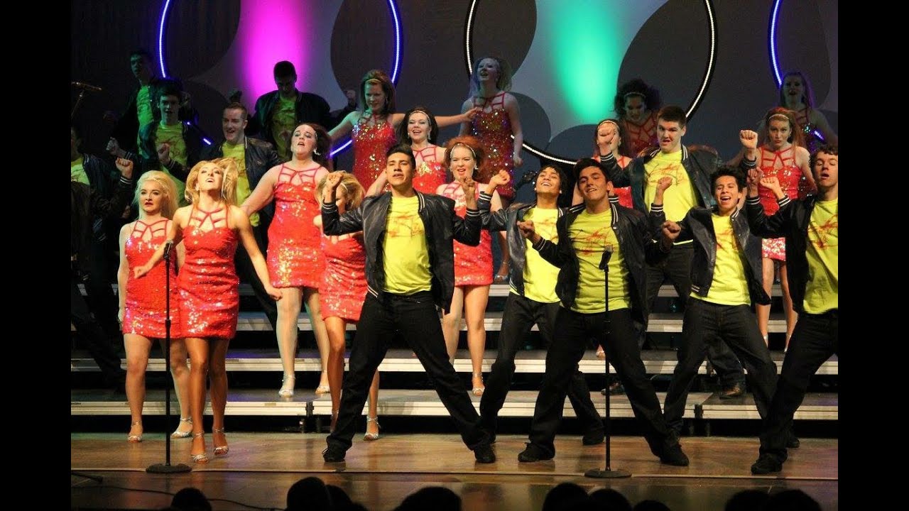 Fort Atkinson South High Street Singers 2015 at Monona Grove - YouTube
