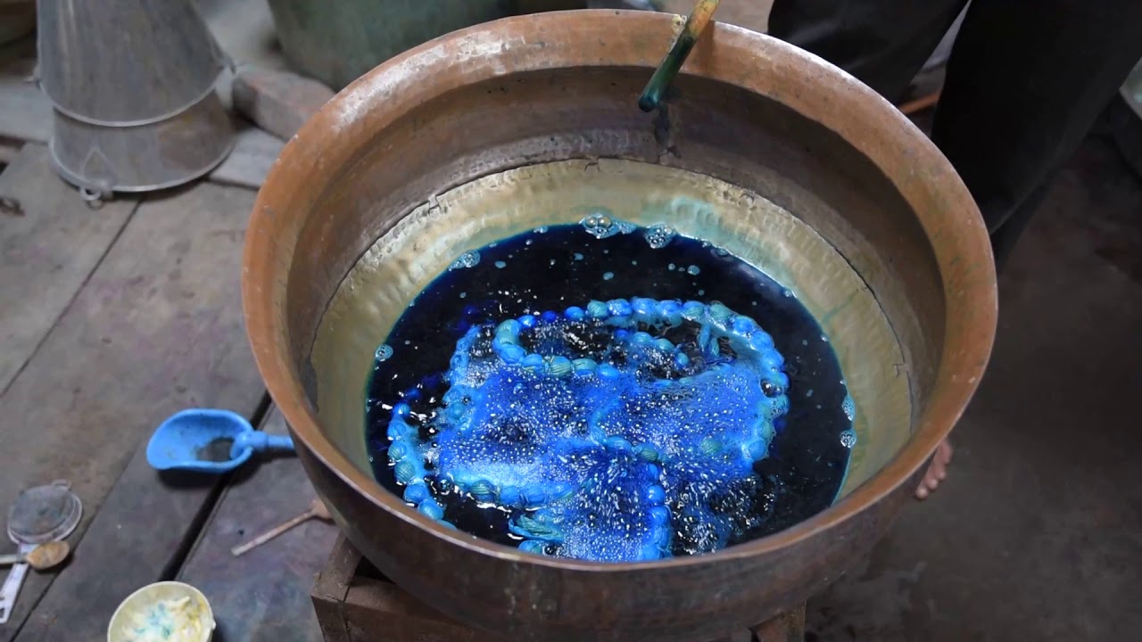 Leheriya Tie & Dye: Process - YouTube