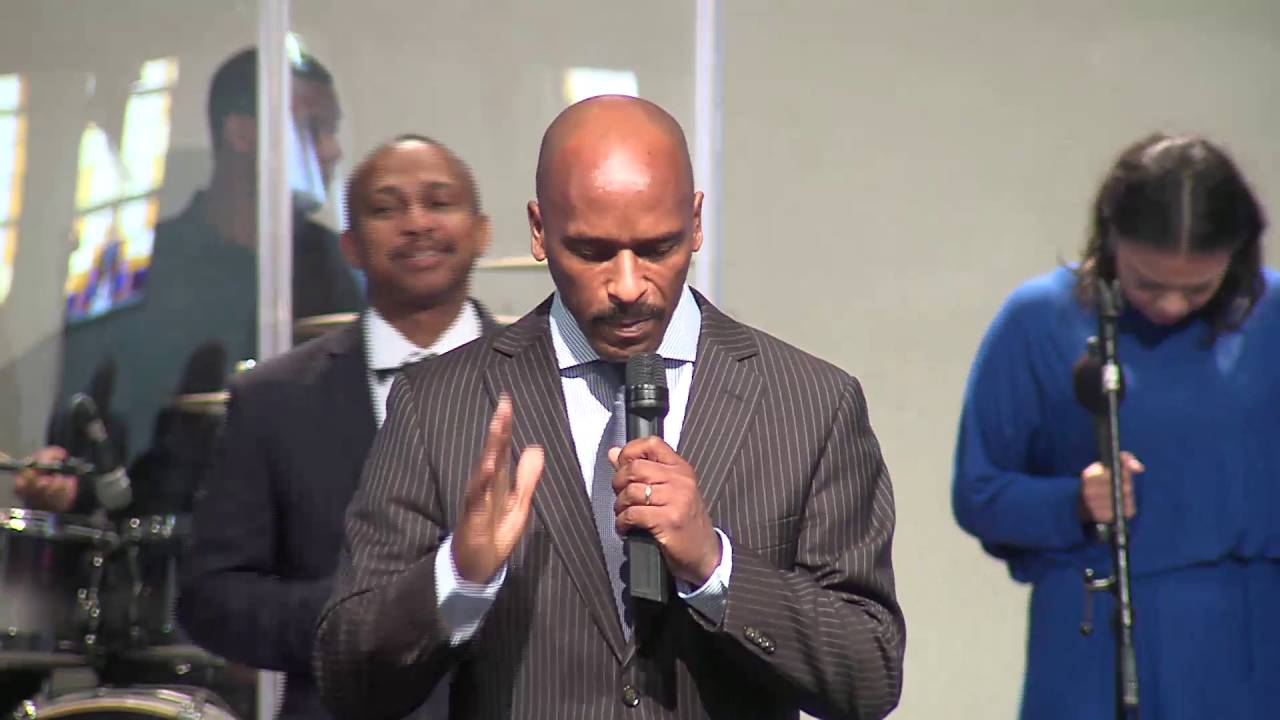 Zondag 14-08-2016 - Pastor Jerry Mendeszoon - Victory Outreach ...