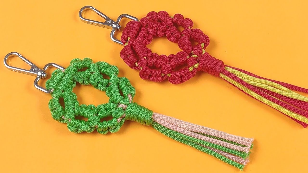 Tutorial fácil de llavero de macramé / Cómo hacer un llavero de macramé ...