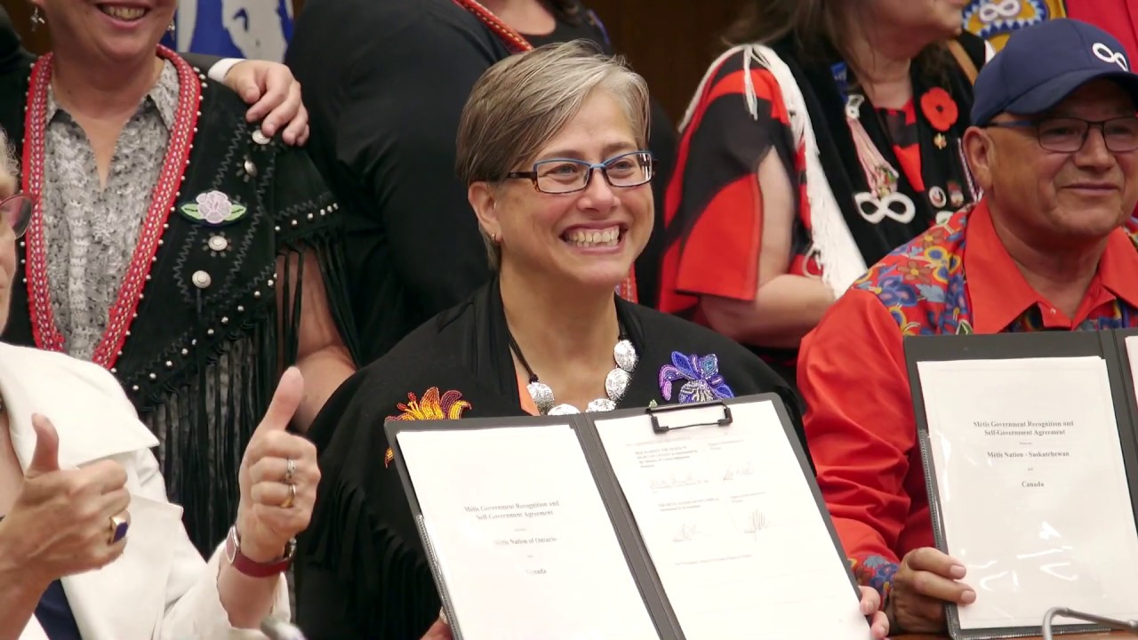 Métis Self-Government Agreement signed - YouTube