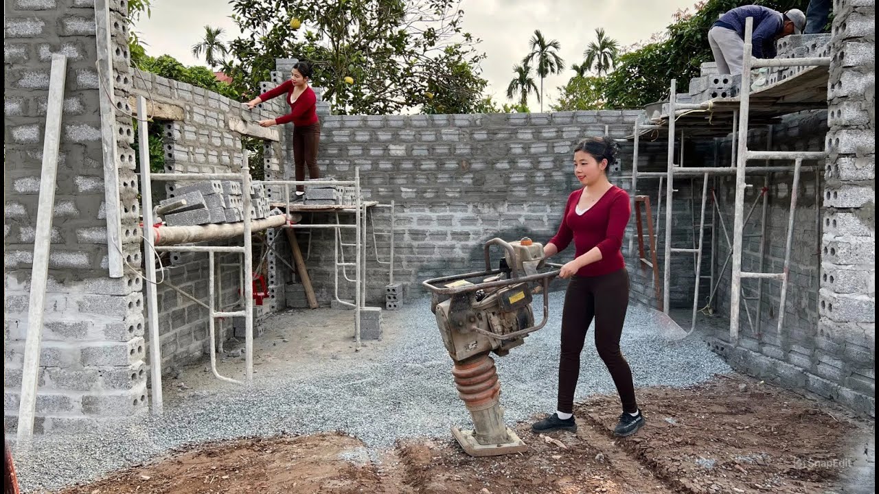 Genius Girl Challenge: Pave the foundation and build the walls for a ...
