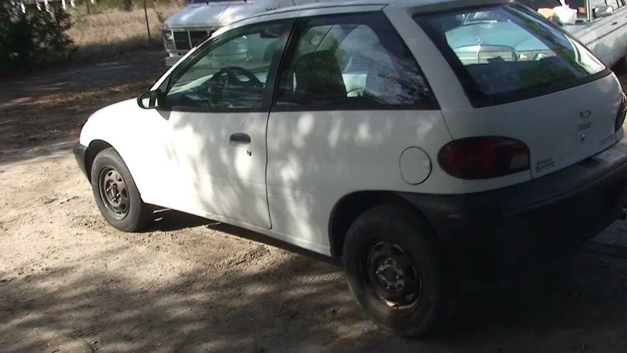 1995 GEO METRO MY FIRST GEO METRO WITH A 5 SPEED FINALLY - YouTube