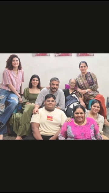 Director Sundar C Celebrates 30 years of SundarC in Cinema with His ...