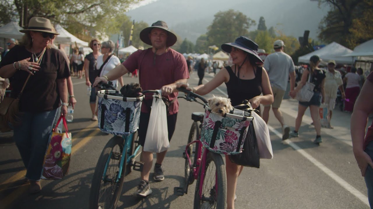 Candy Dance - Interview with Lois Wray, Owner of the Pink House ...