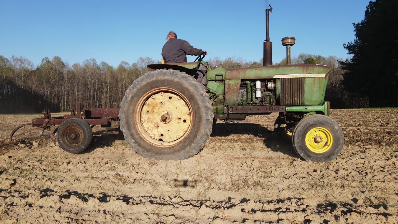 Cousin Chisel Plowing for Corn - YouTube