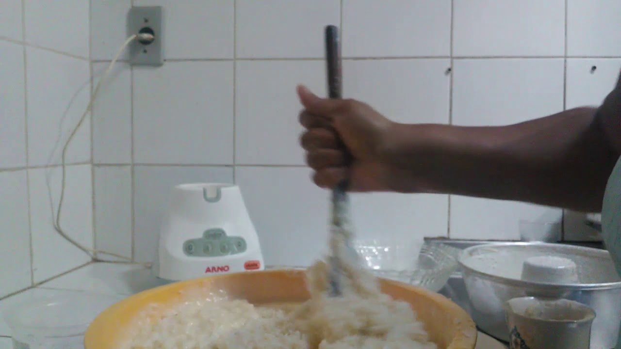 BOLO DELICIOSO DE TAPIOCA GRANULADA - YouTube