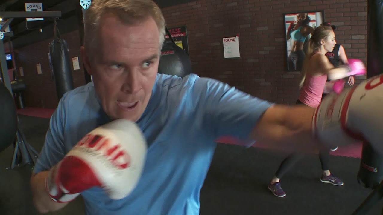 Tim tries kickboxing - YouTube