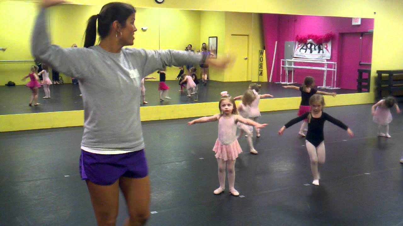 Peyton Dance Practice - YouTube