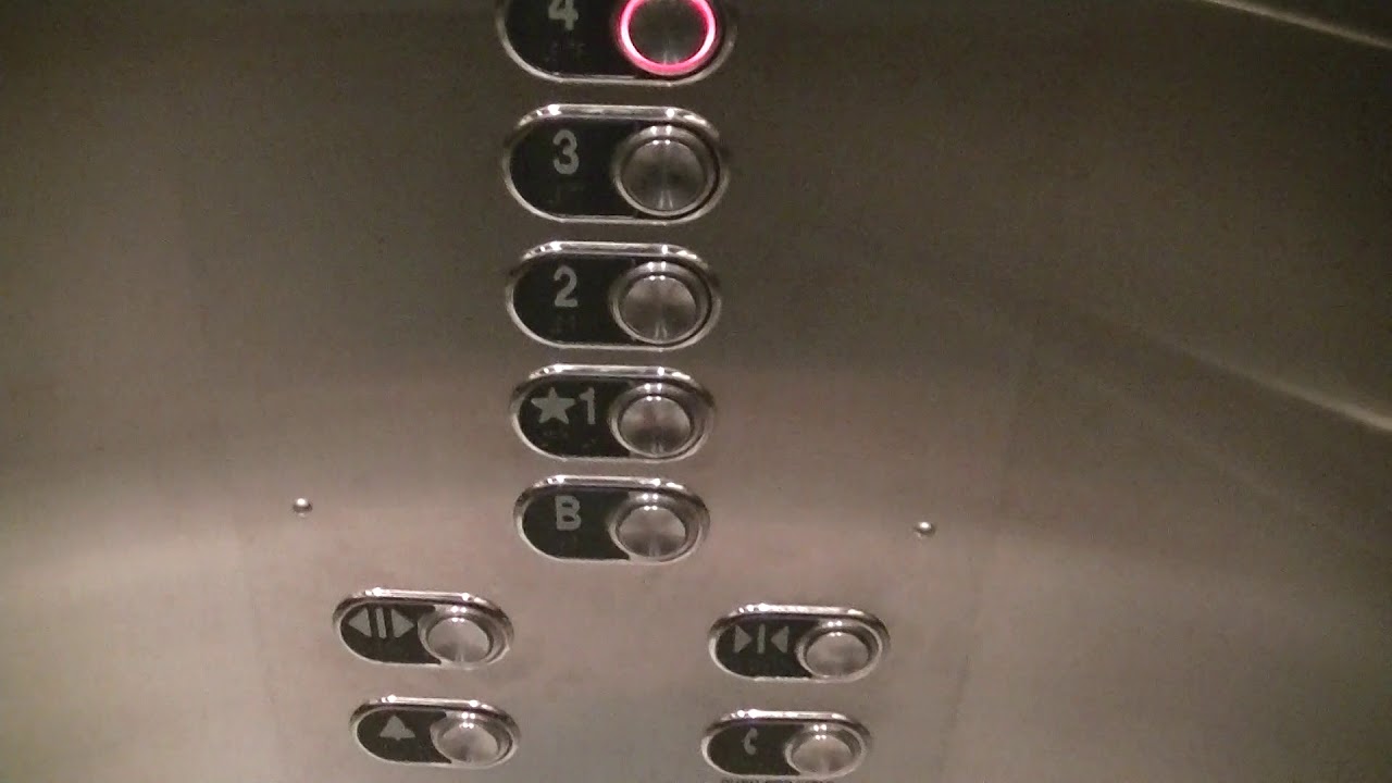 Fujitec Traction Elevators @ 815 Danforth Avenue, Toronto ON - YouTube