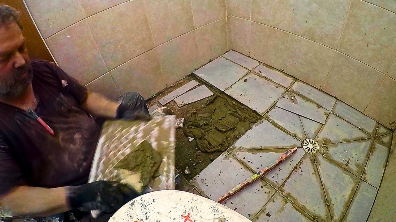 How To Tile Shower Base Slope Using a Level - Timelapse Video - YouTube