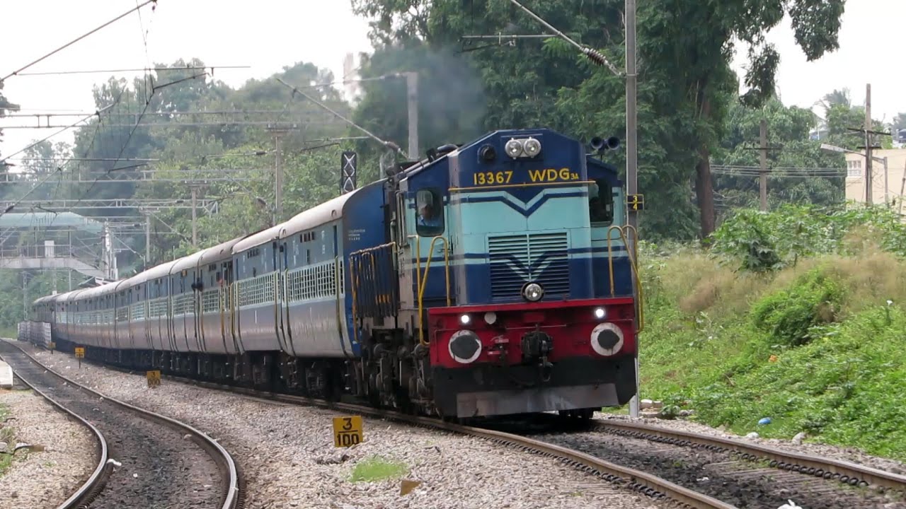 WDG 3A Accelerates with Passenger Rake on tow - Indian Railways - YouTube
