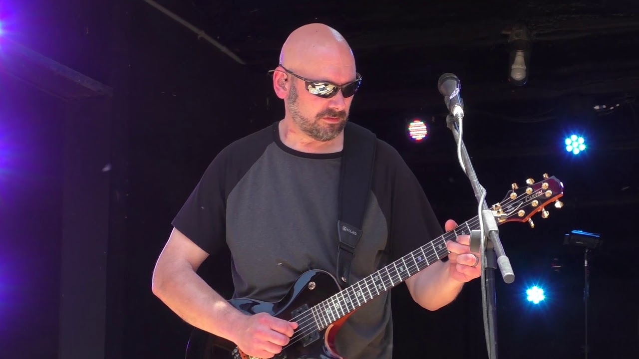 The Rush Tribute Project performing "Fly By Night" - YouTube