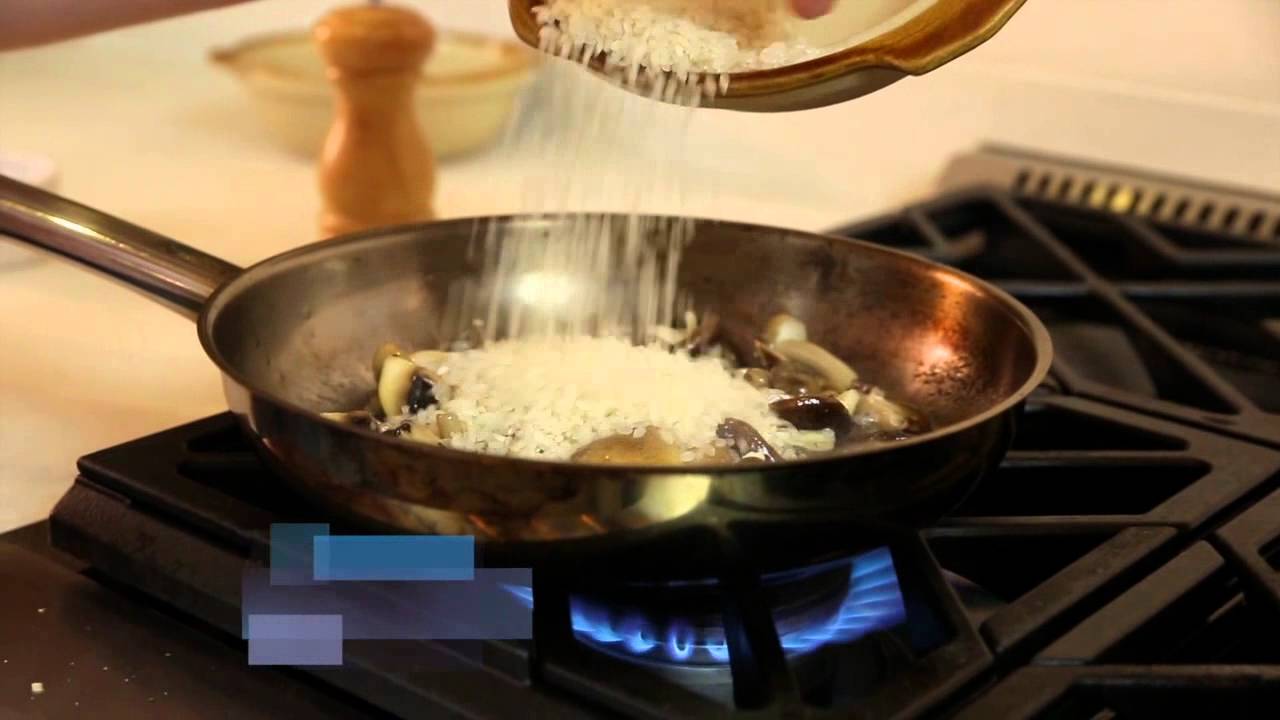 Mamma Mia!: Mushroom Risotto by Chef Matteo Meacci - YouTube