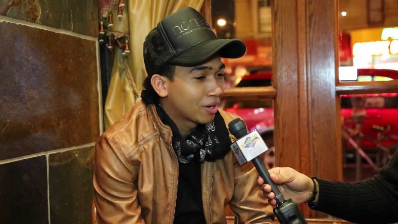 Entrevista a Salsero David Kada durante su llegada a NY - YouTube