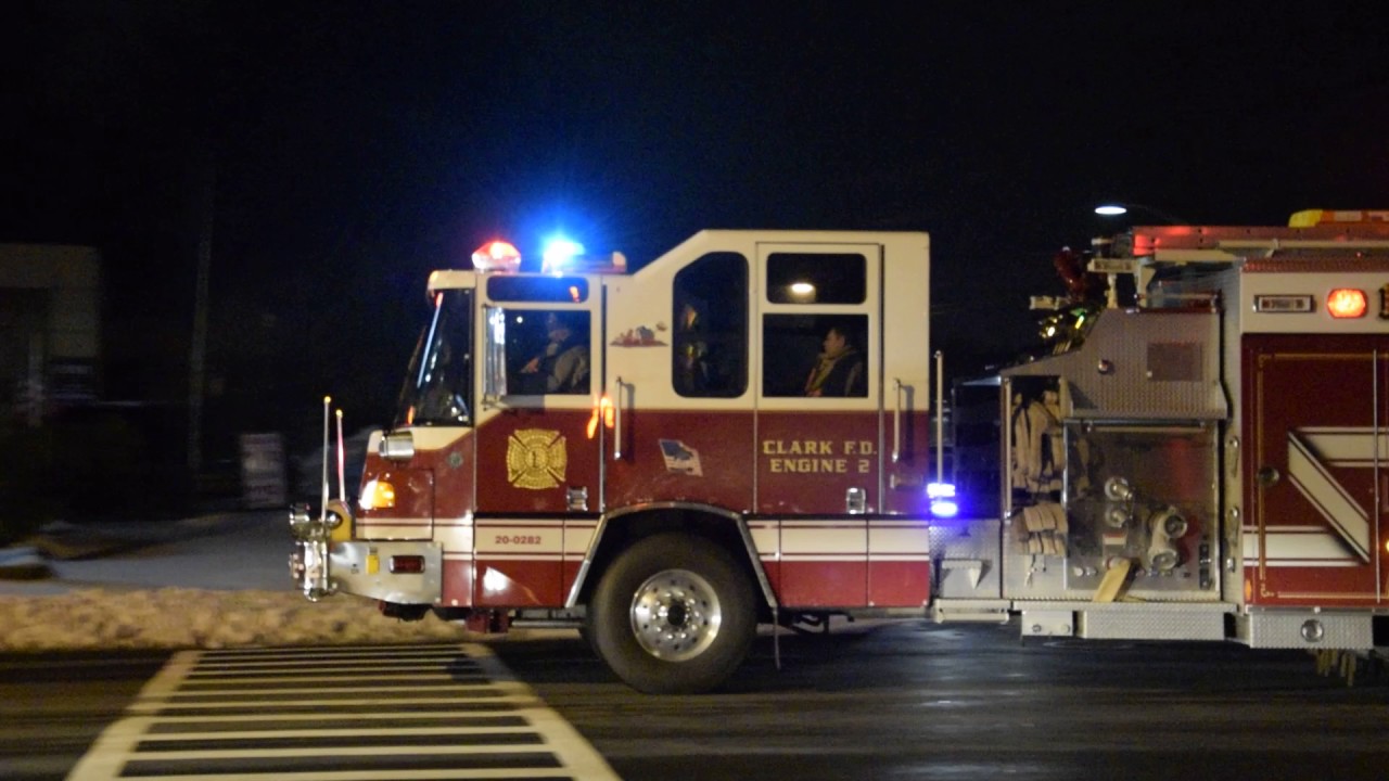 Clark Engine 2 Responding 3/15/17 - YouTube