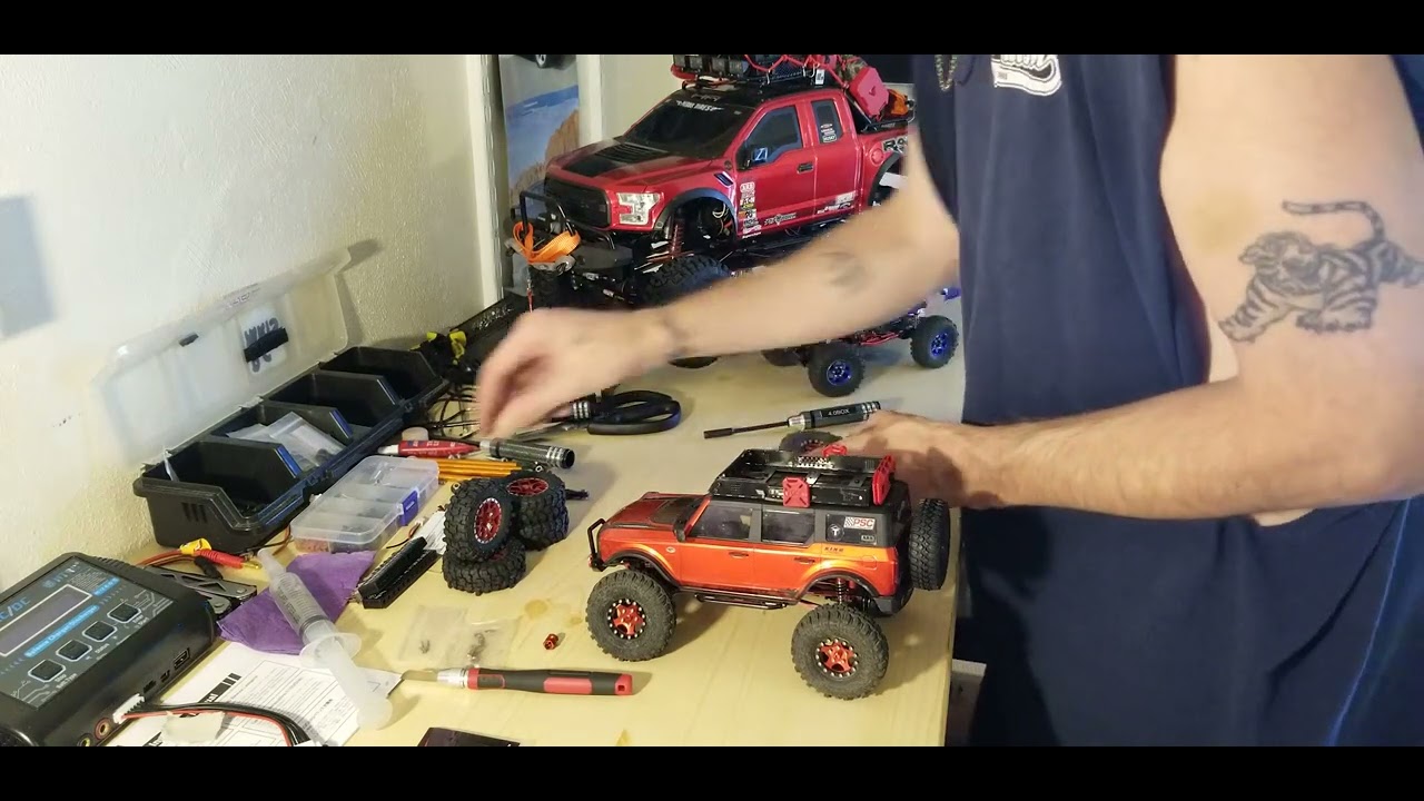 scx24 bronco and deadbolt/raptor update! - YouTube