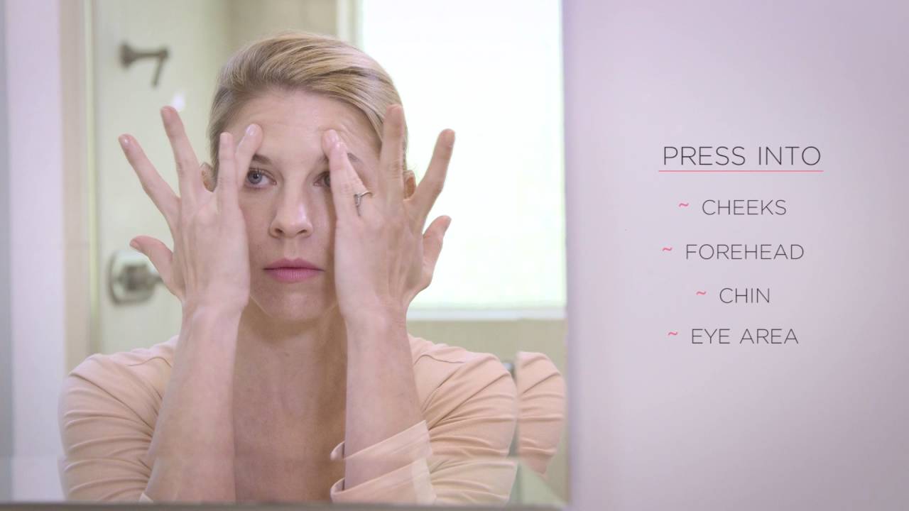 How to Moisturize with Skin Savior Wonder Balm - YouTube