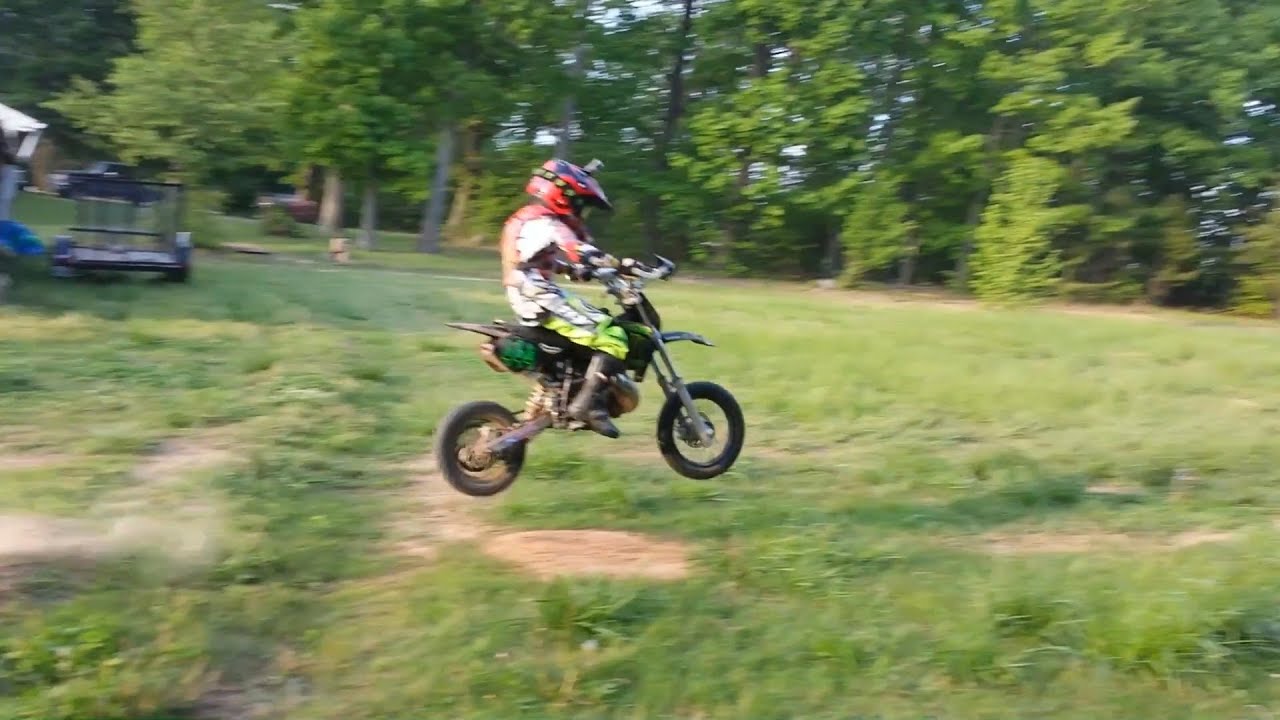 Learning to Jump KTM 50 SX - YouTube