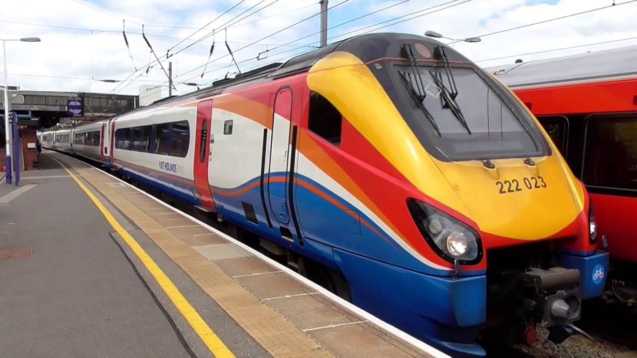 East Midlands Trains Class 222 Departing Bedford (1/7/16) - YouTube