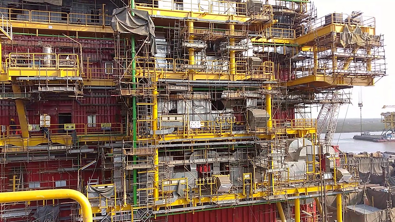 Offshore ONGC deack L&T Surat to Mumbai - YouTube