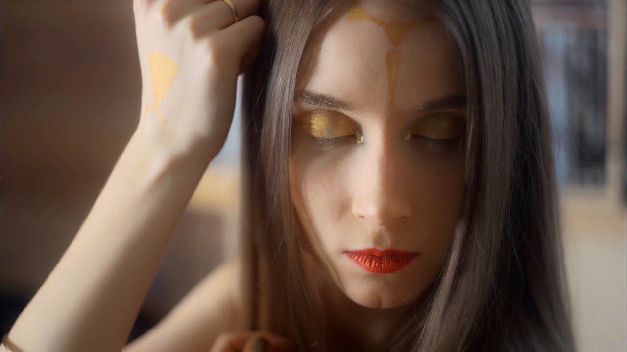 Portrait Manon | Sony A7sIII | Sigma 24-70 | Cinematic - YouTube