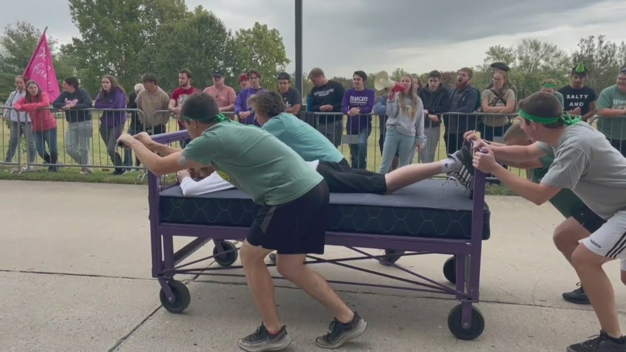 Bed Racing at Southwest Baptist University - YouTube