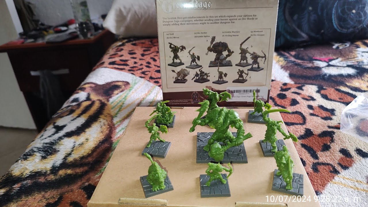Dungeon Saga. Green Rage Miniatures Set - YouTube