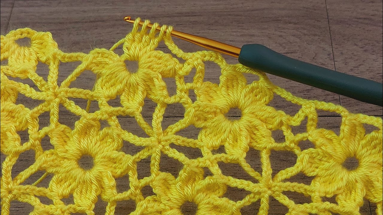 Very beautiful😍this crochet is all dazzling that is being done 🤩this is ...