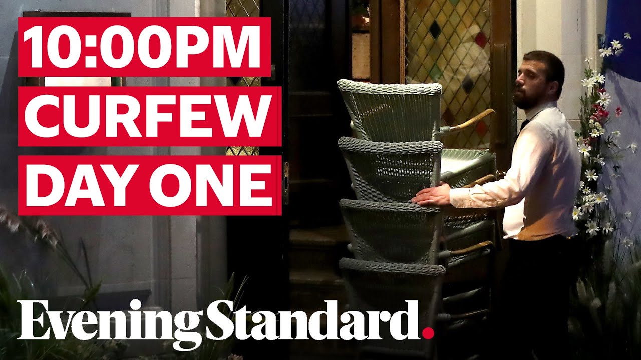 Pubgoers In England Face First Night Of 10pm Curfew Under New