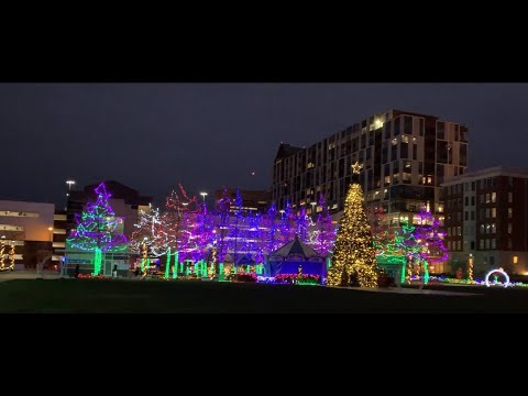 A Walk with The Relic: Christmas Lights at Columbus Commons 2022 - YouTube
