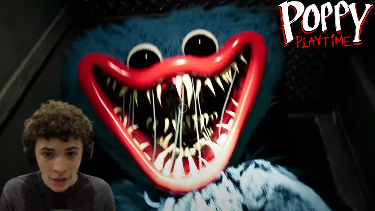 A STUFFED DUMMY IS CHASING ME | Poppy Playtime Chapter 1 - YouTube