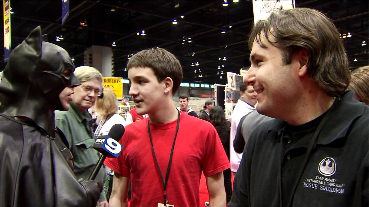 Batman Goes to the Chicago Comic Convention - YouTube