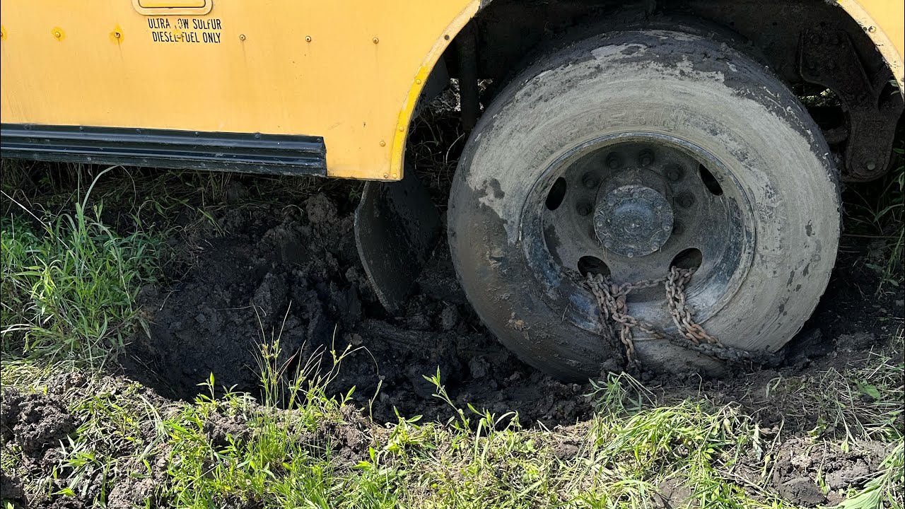 Off Road Rescue - Part 3. School Bus Stuck in a Field! (Colleen Is Free ...