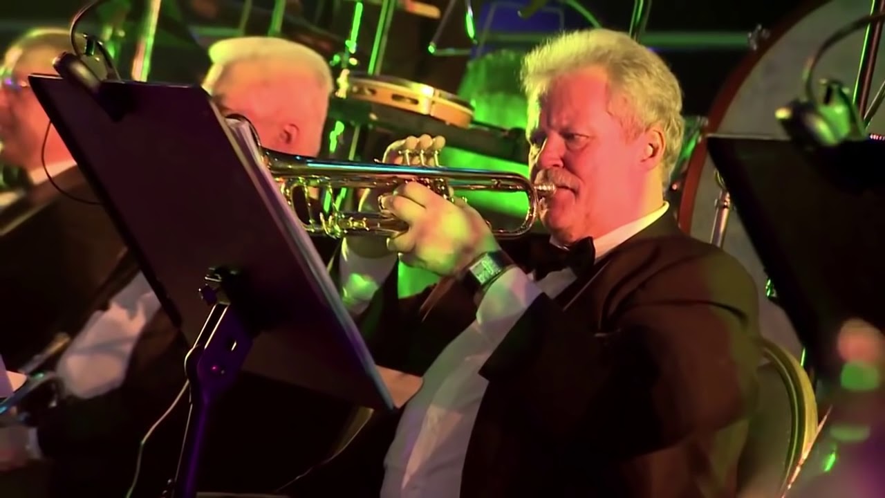 Музыка ДиДюЛи в исполнении Симфонического Оркестра/Musical themes of ...