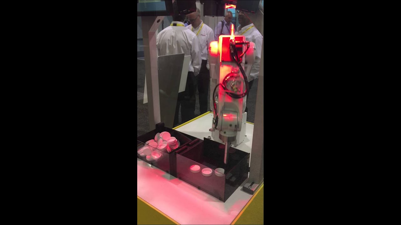 Bottle Caps robot ! Amazing ! - YouTube