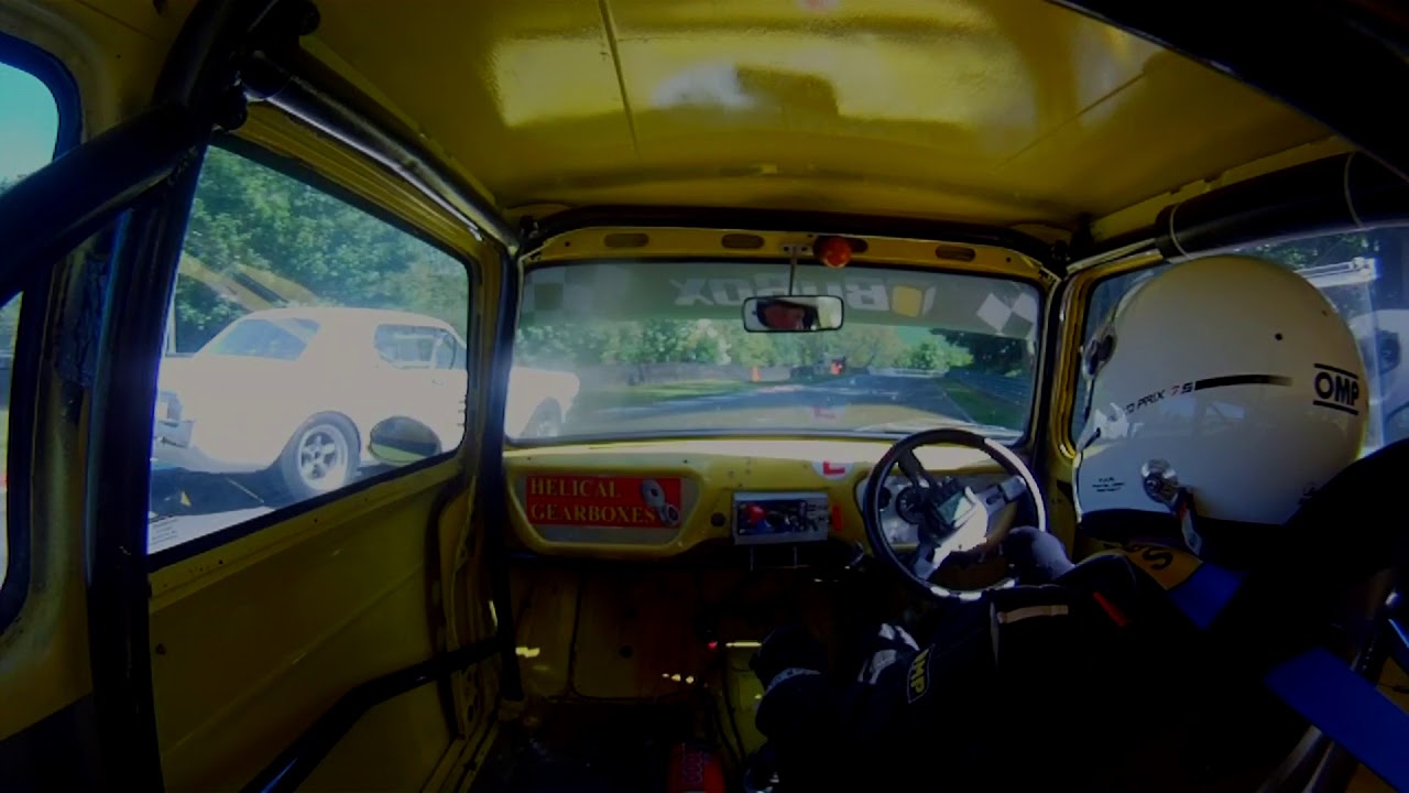 HSCC Historic touring cars Bob Bullen @ Cadwell Park 2018 *Race 1 ...