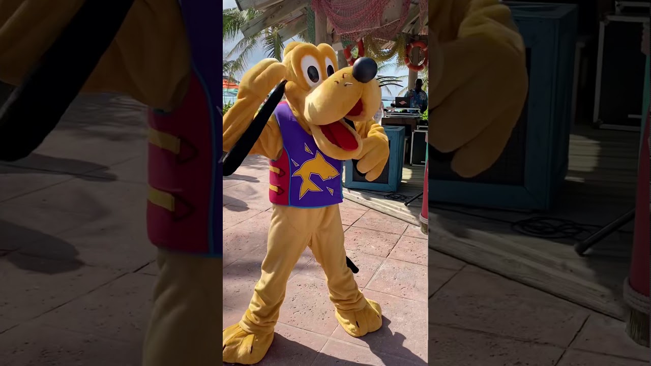 dancing pluto！CastawayCay！ - YouTube